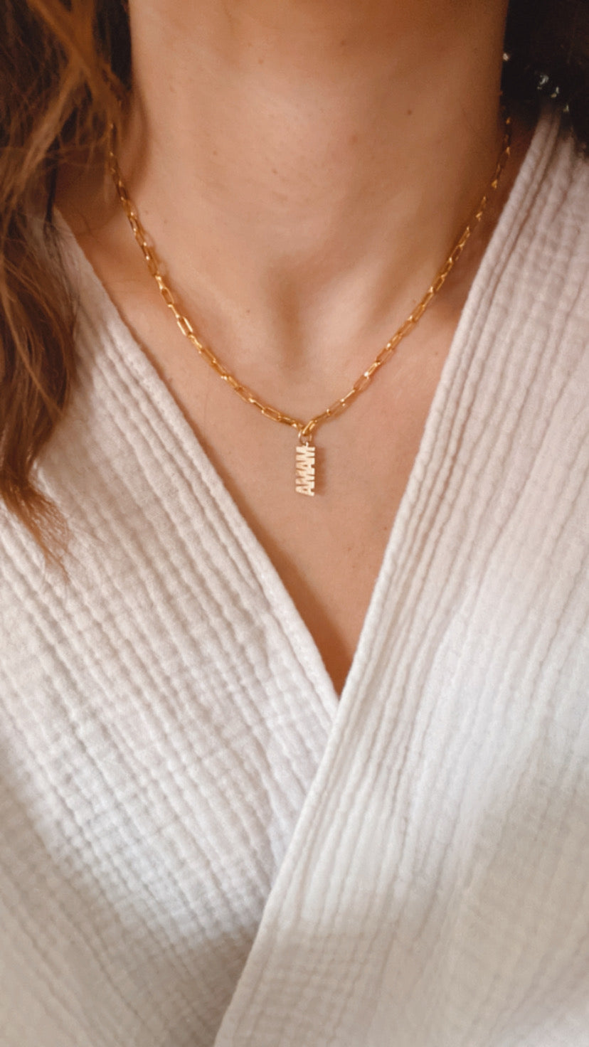 MAMA cut out Charm – Kono & Co.