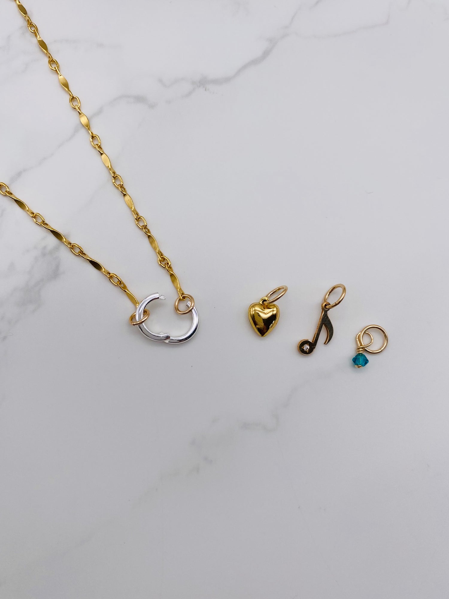 Plain Circle Charm Holder Necklace – Kono & Co.