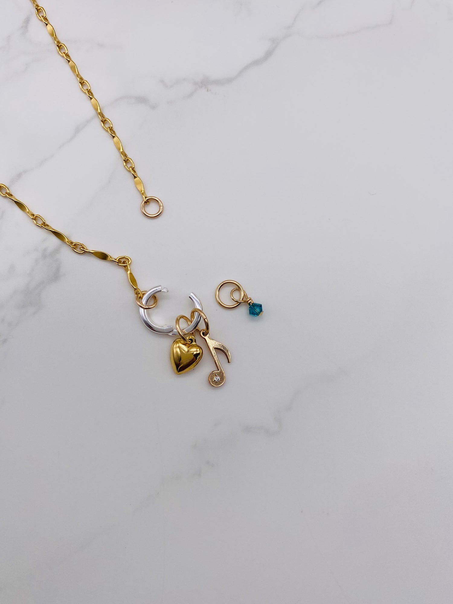 Plain Circle Charm Holder Necklace – Kono & Co.