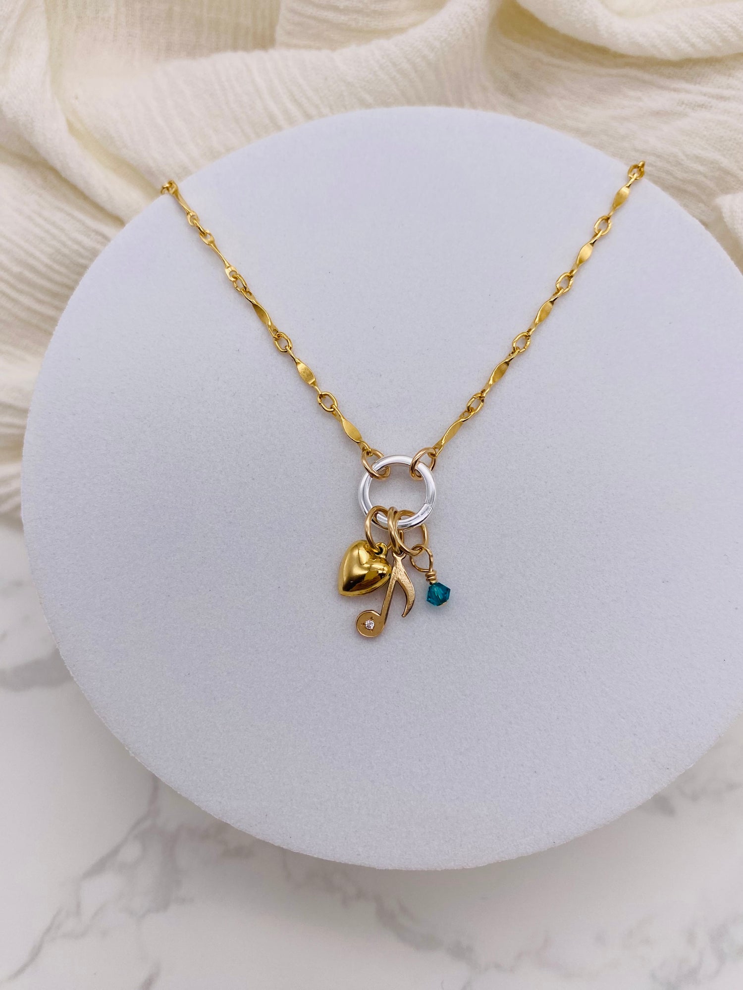 Plain Circle Charm Holder Necklace – Kono & Co.